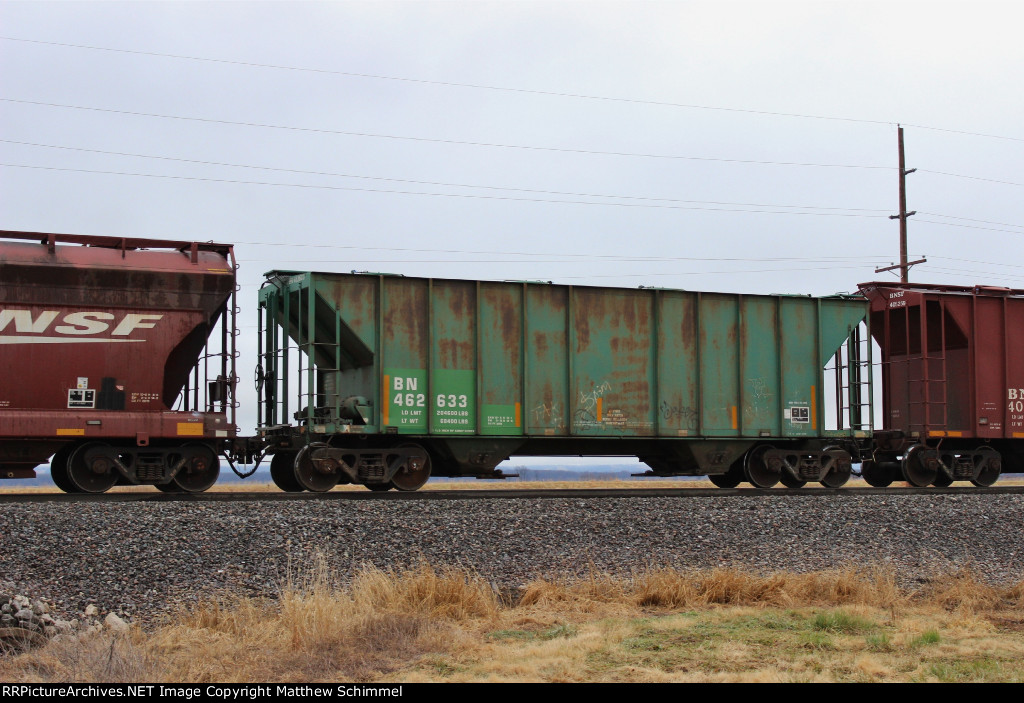 BN 2 Bay Covered Hopper